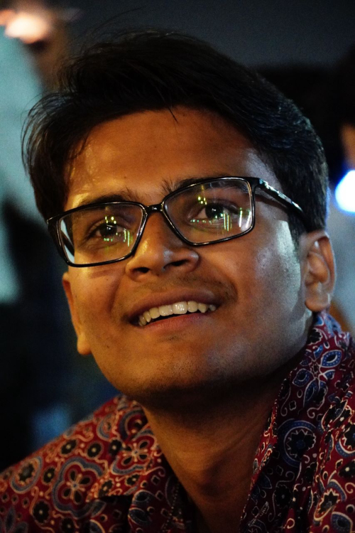 CANVASES | Platform to Get Commissioned Artwork And Sell Paintings for Free